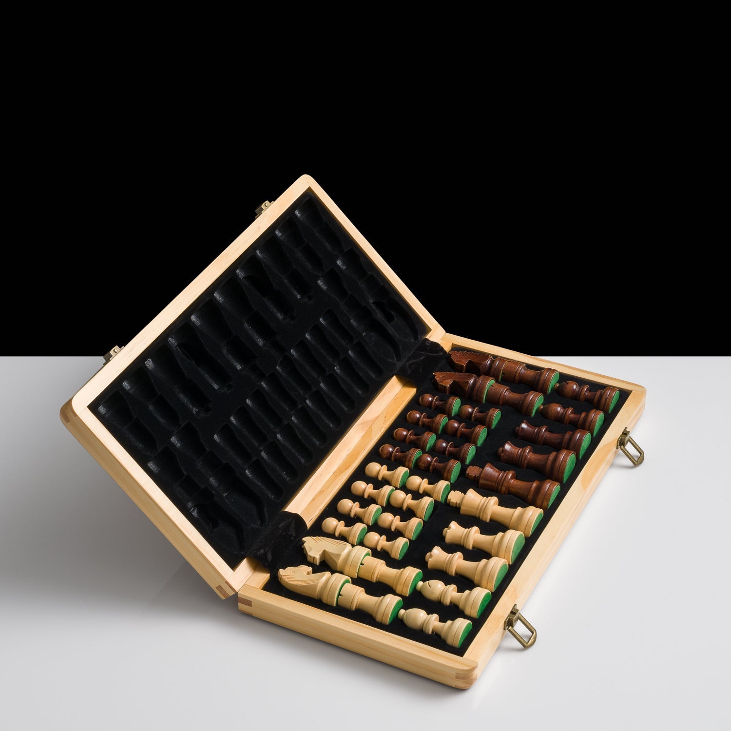 Chess & Co. – Chess & Co.
